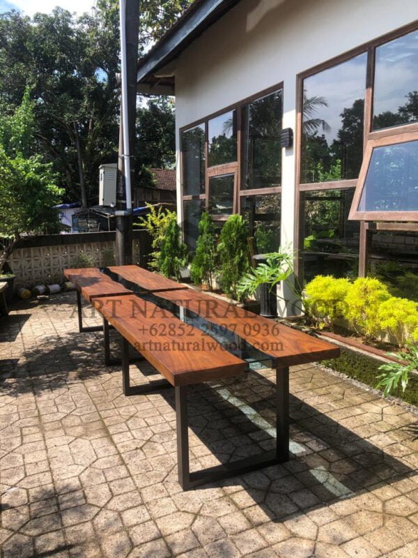 Meja Kayu Unik River Trembesi - Art Natural Wood