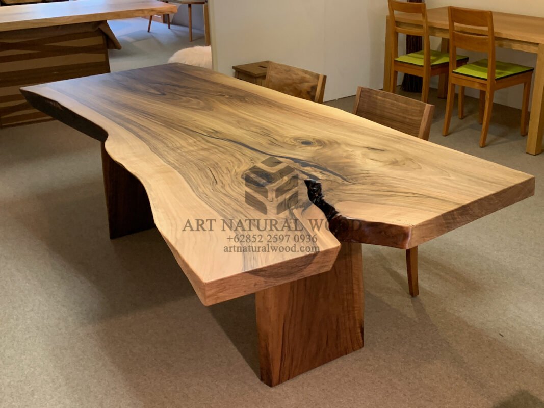 Meja Makan Kayu Trembesi Natural - Art Natural Wood