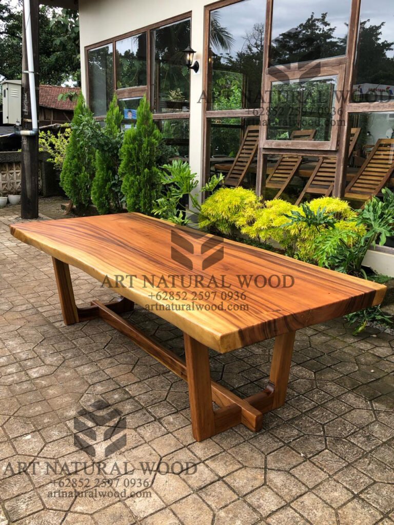 Meja Makan Kayu Utuh Trembesi Antik Natural Minimalis